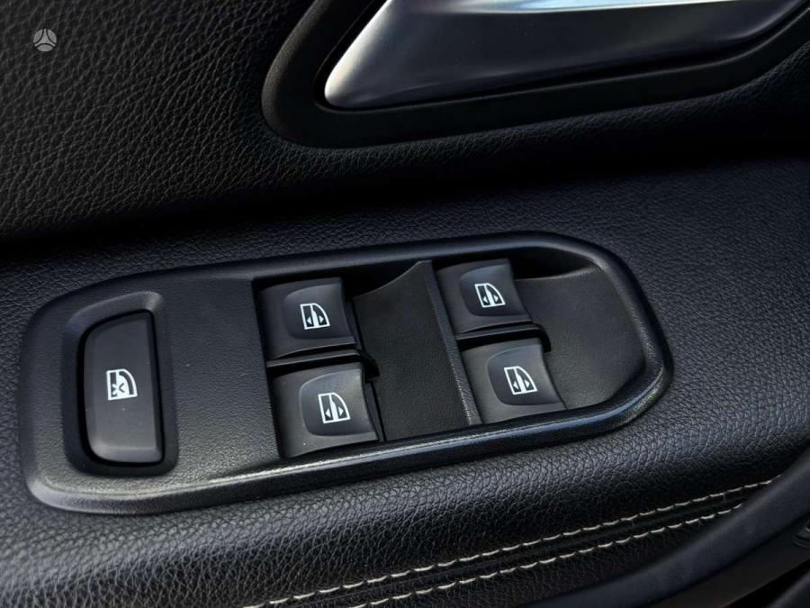 Blue Dacia Duster 2021 in Vilnius, with an engine capacity of 1.00 L and mileage of 65 thousand km for 12000 €, photo 13 on AUTOMOTO.COM.LV