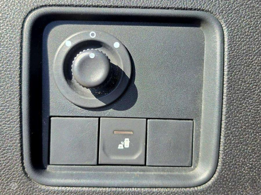 Blue Dacia Duster 2021 in Taurage, with an engine capacity of 1.33 L and mileage of 195 thousand km for 9800 €, photo 42 on AUTOMOTO.COM.LV