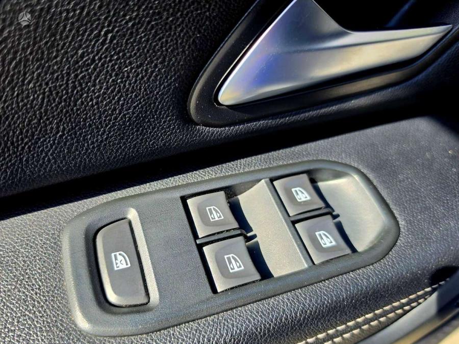 Blue Dacia Duster 2021 in Taurage, with an engine capacity of 1.33 L and mileage of 195 thousand km for 9800 €, photo 46 on AUTOMOTO.COM.LV