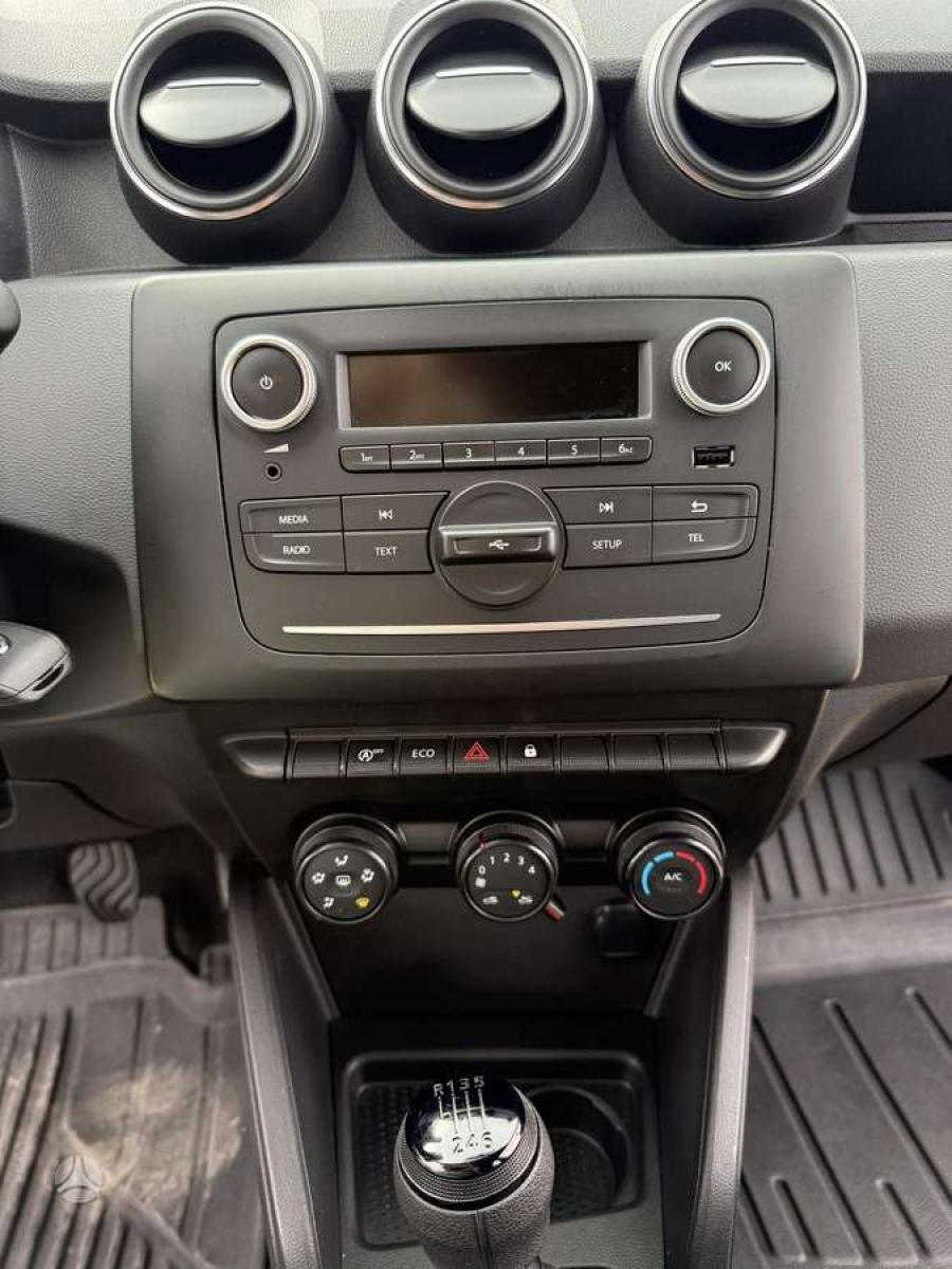Blue Dacia Duster 2023 in Vilnius, with an engine capacity of 1.00 L and mileage of 73 thousand km for 9550 €, photo 15 on AUTOMOTO.COM.LV