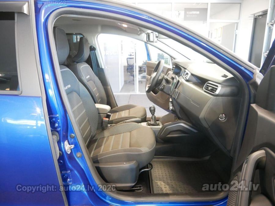 Zils Dacia Duster 2023 Tallina, ar dzinēja tilpumu 1.00 L un nobraukumu 50 tūkst. km par 13990 €, foto 10 vietnē AUTOMOTO.COM.LV