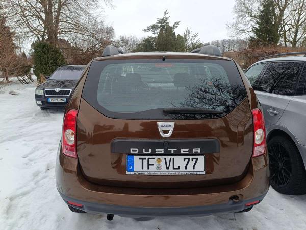 Brown Dacia Duster 2010 in Marijampole, with an engine capacity of 1.50 L and mileage of 96 thousand km for 4500 €, photo 7 on AUTOMOTO.COM.LV