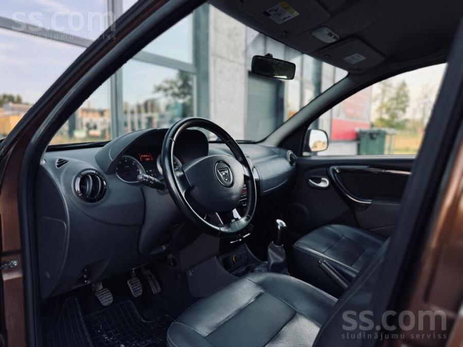 Brown Dacia Duster 2010 in Cesis, with an engine capacity of 1.50 L and mileage of 0 thousand km for 5990 €, photo 18 on AUTOMOTO.COM.LV