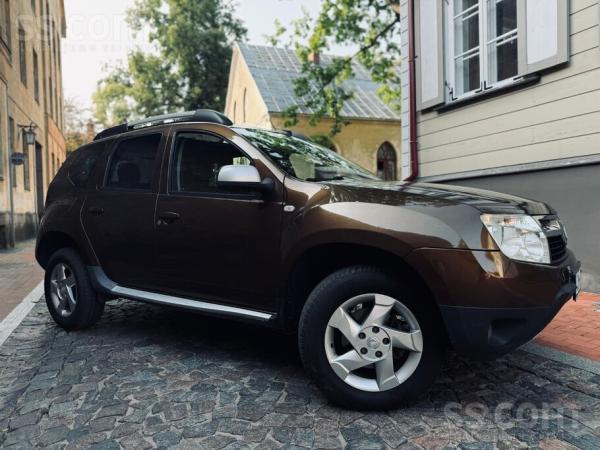 Brūns Dacia Duster 2010 Cēsis, ar dzinēja tilpumu 1.50 L un nobraukumu 0 tūkst. km par 5990 €, foto 2 vietnē AUTOMOTO.COM.LV