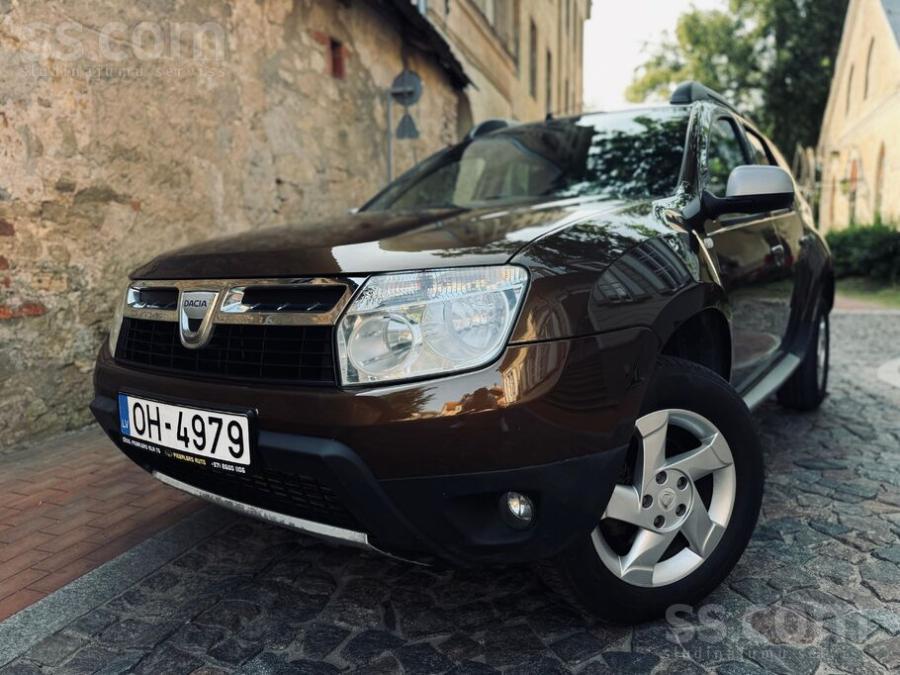 Brown Dacia Duster 2010 in Cesis, with an engine capacity of 1.50 L and mileage of 0 thousand km for 5990 €, photo 4 on AUTOMOTO.COM.LV