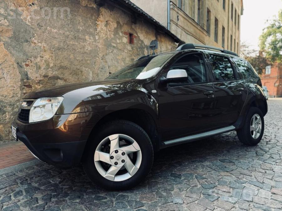 Brown Dacia Duster 2010 in Cesis, with an engine capacity of 1.50 L and mileage of 0 thousand km for 5990 €, photo 5 on AUTOMOTO.COM.LV