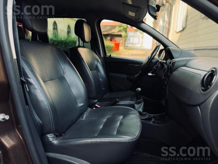 Brown Dacia Duster 2010 in Cesis, with an engine capacity of 1.50 L and mileage of 0 thousand km for 5990 €, photo 12 on AUTOMOTO.COM.LV