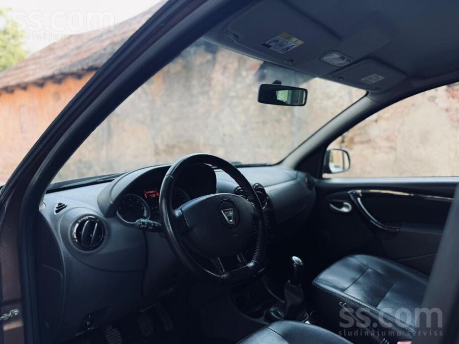 Brown Dacia Duster 2010 in Cesis, with an engine capacity of 1.50 L and mileage of 0 thousand km for 5990 €, photo 19 on AUTOMOTO.COM.LV