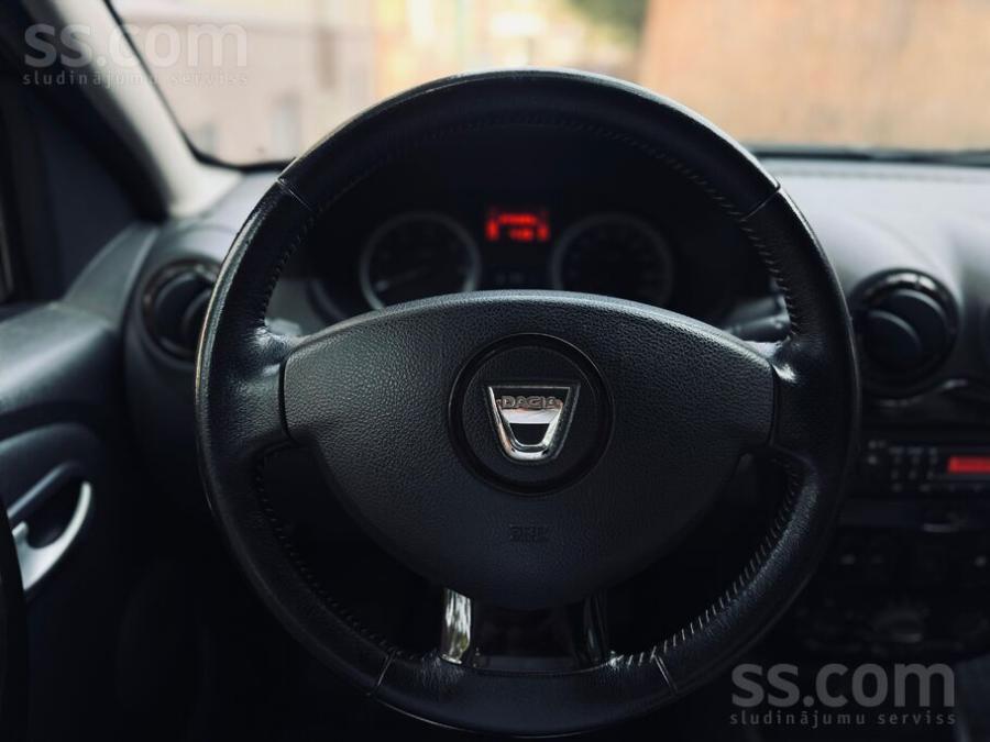 Brown Dacia Duster 2010 in Cesis, with an engine capacity of 1.50 L and mileage of 0 thousand km for 5990 €, photo 20 on AUTOMOTO.COM.LV
