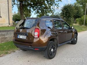 Brown Dacia Duster 2010 in Gulbene, with an engine capacity of 1.50 L and mileage of 277 thousand km for 3600 €, photo 5 on AUTOMOTO.COM.LV