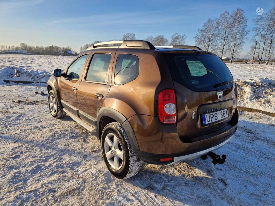 Brūns Dacia Duster 2011 Tauragė, ar dzinēja tilpumu 1.46 L un nobraukumu 166 tūkst. km par 5800 €, foto 4 vietnē AUTOMOTO.COM.LV