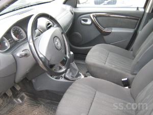 Brūns Dacia Duster 2011 Rēzekne, ar dzinēja tilpumu 1.60 L un nobraukumu 146 tūkst. km par 4950 €, foto 8 vietnē AUTOMOTO.COM.LV