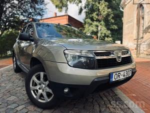 Brūns Dacia Duster 2011 Cēsis, ar dzinēja tilpumu 1.60 L un nobraukumu 0 tūkst. km par 6900 €, foto  vietnē AUTOMOTO.COM.LV