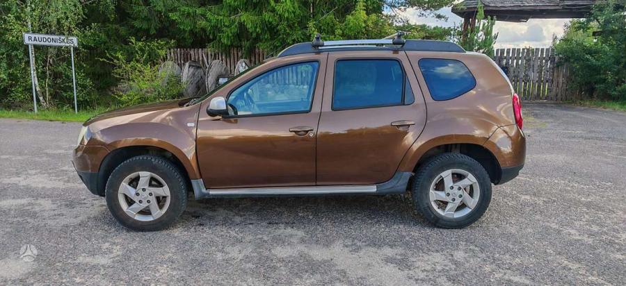 Brown Dacia Duster 2011 in Vilnius, with an engine capacity of 1.46 L and mileage of 264 thousand km for 3599 €, photo 4 on AUTOMOTO.COM.LV