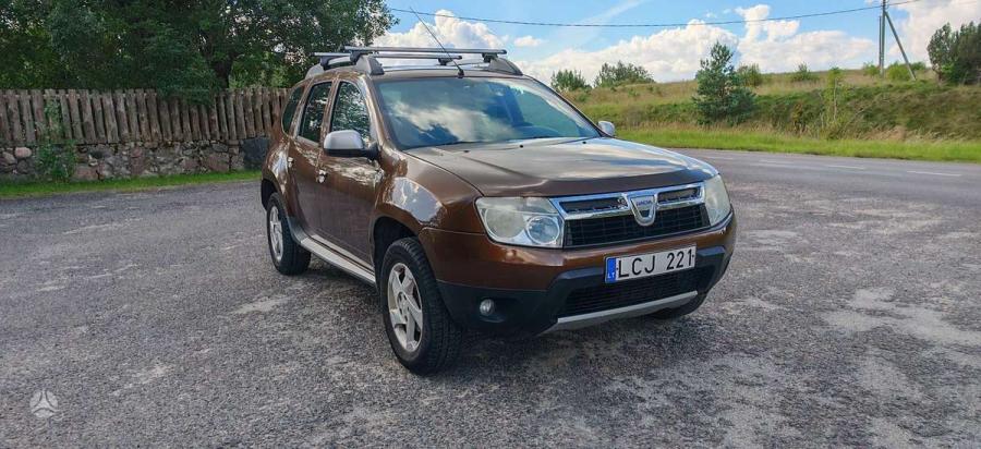 Brown Dacia Duster 2011 in Vilnius, with an engine capacity of 1.46 L and mileage of 264 thousand km for 3599 €, photo 10 on AUTOMOTO.COM.LV
