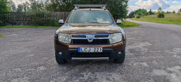 Brown Dacia Duster 2011 in Vilnius, with an engine capacity of 1.46 L and mileage of 264 thousand km for 3599 €, photo 11 on AUTOMOTO.COM.LV