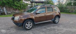 Brown Dacia Duster 2011 in Vilnius, with an engine capacity of 1.50 L and mileage of 264 thousand km for 3599 €, photo 3 on AUTOMOTO.COM.LV