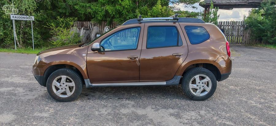 Brown Dacia Duster 2011 in Vilnius, with an engine capacity of 1.50 L and mileage of 264 thousand km for 3599 €, photo 4 on AUTOMOTO.COM.LV