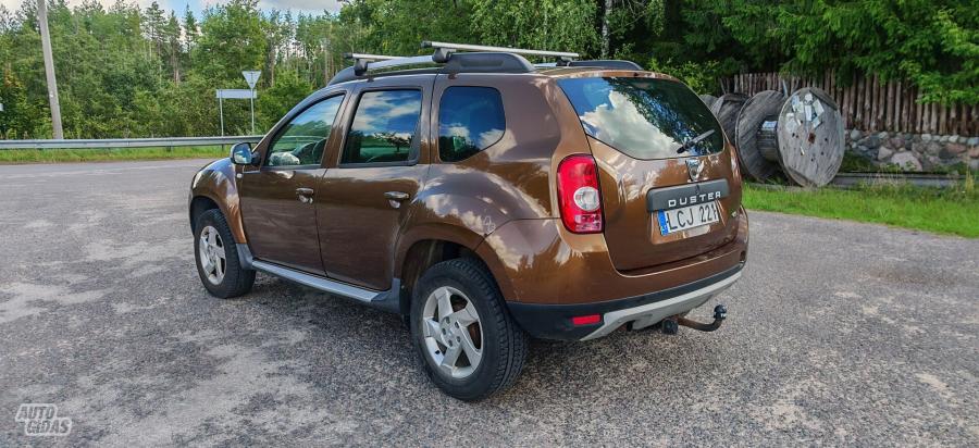 Brown Dacia Duster 2011 in Vilnius, with an engine capacity of 1.50 L and mileage of 264 thousand km for 3599 €, photo 5 on AUTOMOTO.COM.LV