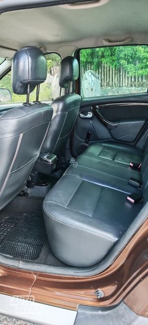 Brown Dacia Duster 2011 in Vilnius, with an engine capacity of 1.50 L and mileage of 264 thousand km for 3599 €, photo 16 on AUTOMOTO.COM.LV
