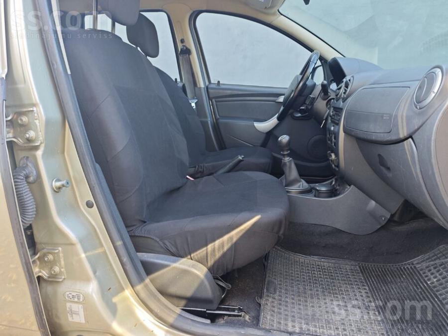 Brūns Dacia Duster 2011 Ogre, ar dzinēja tilpumu 1.50 L un nobraukumu 192 tūkst. km par 4950 €, foto 12 vietnē AUTOMOTO.COM.LV