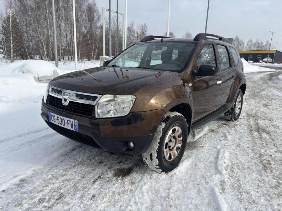 Brown Dacia Duster 2012 in Taurage, with an engine capacity of 1.46 L and mileage of 270 thousand km for 4200 €, photo 1 on AUTOMOTO.COM.LV
