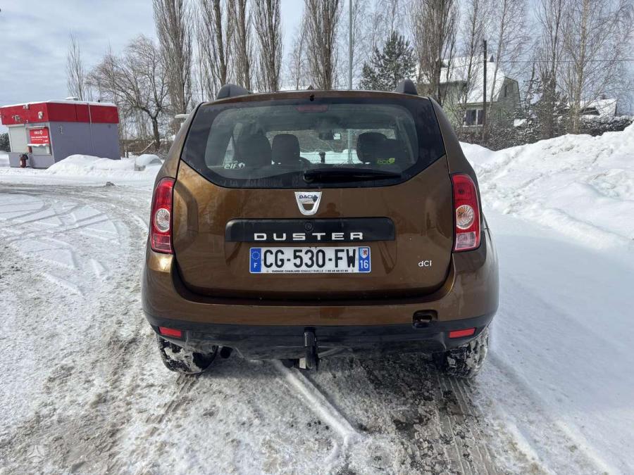 Brown Dacia Duster 2012 in Taurage, with an engine capacity of 1.46 L and mileage of 270 thousand km for 4200 €, photo 7 on AUTOMOTO.COM.LV
