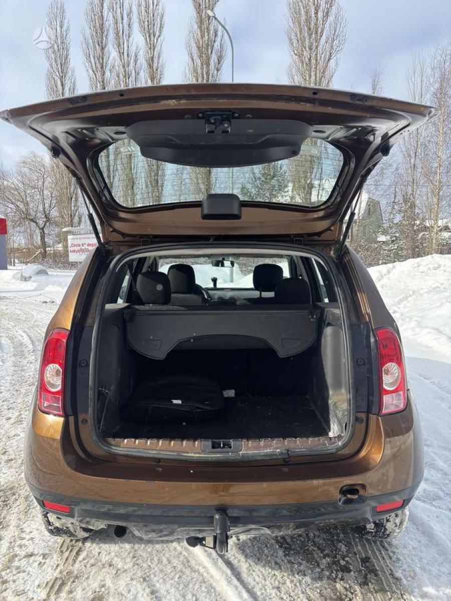 Brown Dacia Duster 2012 in Taurage, with an engine capacity of 1.46 L and mileage of 270 thousand km for 4200 €, photo 8 on AUTOMOTO.COM.LV