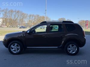 Brown Dacia Duster 2012 in Liepaja, with an engine capacity of 1.60 L and mileage of 175 thousand km for 6600 €, photo 7 on AUTOMOTO.COM.LV