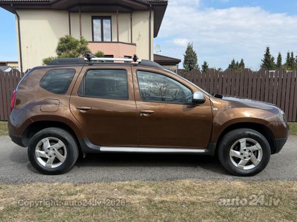 Brūns Dacia Duster 2012 Tallina, ar dzinēja tilpumu 1.50 L un nobraukumu 169 tūkst. km par 4990 €, foto 4 vietnē AUTOMOTO.COM.LV