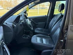 Brūns Dacia Duster 2012 Liepāja, ar dzinēja tilpumu 1.60 L un nobraukumu 175 tūkst. km par 5900 €, foto 15 vietnē AUTOMOTO.COM.LV