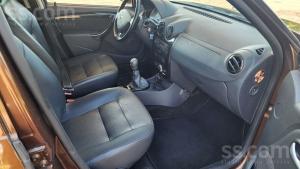 Brown Dacia Duster 2012 in Riga, with an engine capacity of 1.50 L and mileage of 158 thousand km for 6850 €, photo 20 on AUTOMOTO.COM.LV