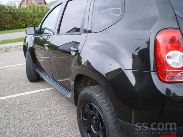 Brūns Dacia Duster 2012 Daugavpils, ar dzinēja tilpumu 1.50 L un nobraukumu 340 tūkst. km par 3400 €, foto 4 vietnē AUTOMOTO.COM.LV