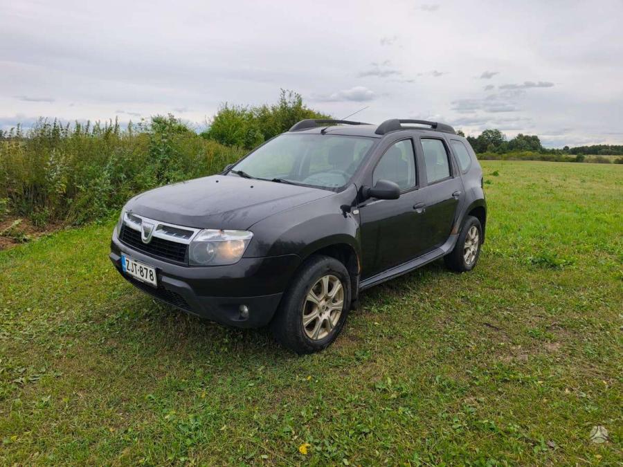 Brown Dacia Duster 2013 in Siauliai, with an engine capacity of 1.46 L and mileage of 445 thousand km for 2600 €, photo 3 on AUTOMOTO.COM.LV