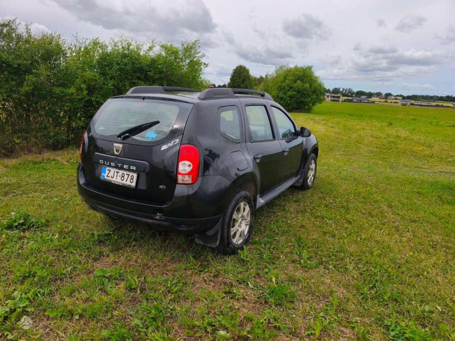 Brown Dacia Duster 2013 in Siauliai, with an engine capacity of 1.46 L and mileage of 445 thousand km for 2600 €, photo 7 on AUTOMOTO.COM.LV
