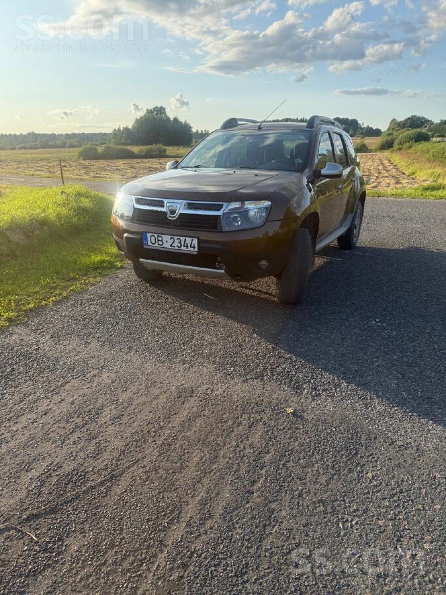 Brown Dacia Duster 2013 in Riga, with an engine capacity of 1.60 L and mileage of 181 thousand km for 4900 €, photo 15 on AUTOMOTO.COM.LV