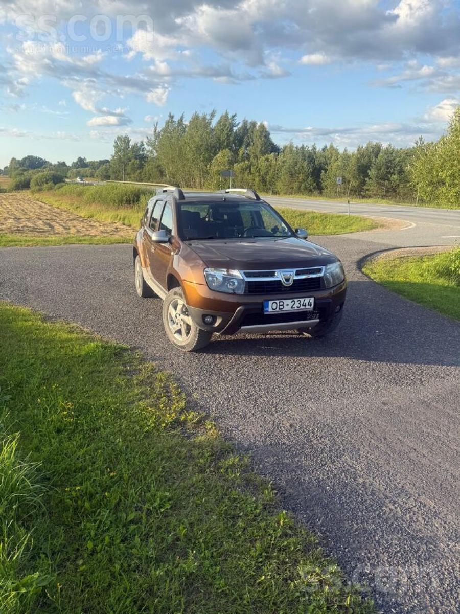 Brown Dacia Duster 2013 in Riga, with an engine capacity of 1.60 L and mileage of 181 thousand km for 4900 €, photo 16 on AUTOMOTO.COM.LV