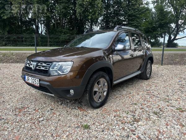 Brown Dacia Duster 2014 in Cesis, with an engine capacity of 1.50 L and mileage of 0 thousand km for 7400 €, photo 3 on AUTOMOTO.COM.LV