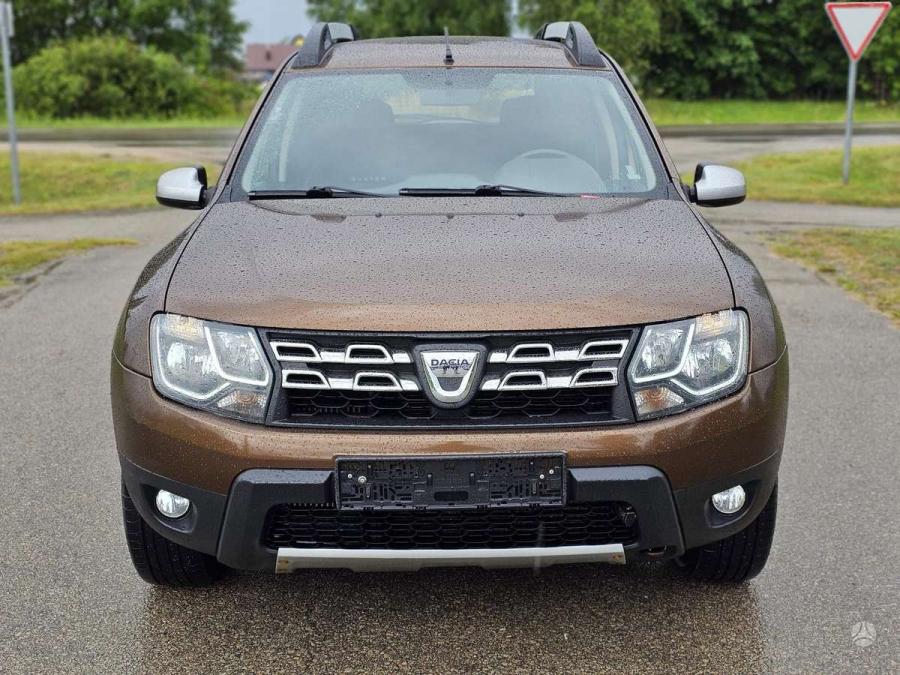 Brown Dacia Duster 2015 in Rokiskis, with an engine capacity of 1.46 L and mileage of 170 thousand km for 5450 €, photo 7 on AUTOMOTO.COM.LV
