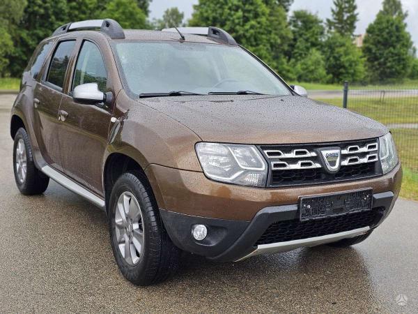 Brown Dacia Duster 2015 in Rokiskis, with an engine capacity of 1.46 L and mileage of 170 thousand km for 5450 €, photo 8 on AUTOMOTO.COM.LV