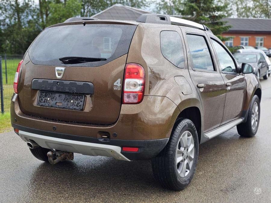 Brown Dacia Duster 2015 in Rokiskis, with an engine capacity of 1.46 L and mileage of 170 thousand km for 5450 €, photo 21 on AUTOMOTO.COM.LV