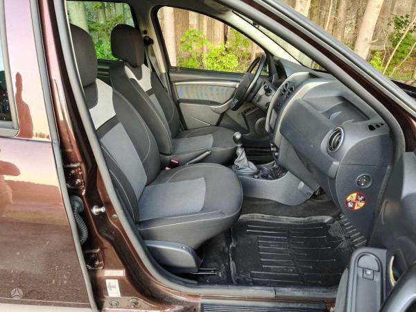 Brown Dacia Duster 2016 in Vilnius, with an engine capacity of 1.46 L and mileage of 156 thousand km for 3650 €, photo 5 on AUTOMOTO.COM.LV