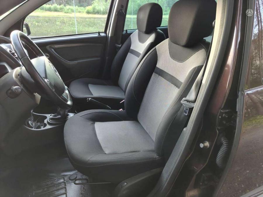 Brūns Dacia Duster 2016 Viļņa, ar dzinēja tilpumu 1.46 L un nobraukumu 156 tūkst. km par 3650 €, foto 8 vietnē AUTOMOTO.COM.LV