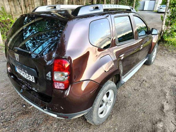 Brown Dacia Duster 2016 in Vilnius, with an engine capacity of 1.46 L and mileage of 156 thousand km for 3650 €, photo 9 on AUTOMOTO.COM.LV