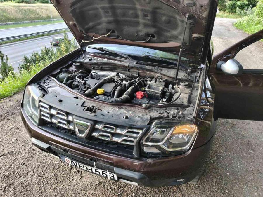 Brūns Dacia Duster 2016 Viļņa, ar dzinēja tilpumu 1.46 L un nobraukumu 156 tūkst. km par 3650 €, foto 18 vietnē AUTOMOTO.COM.LV