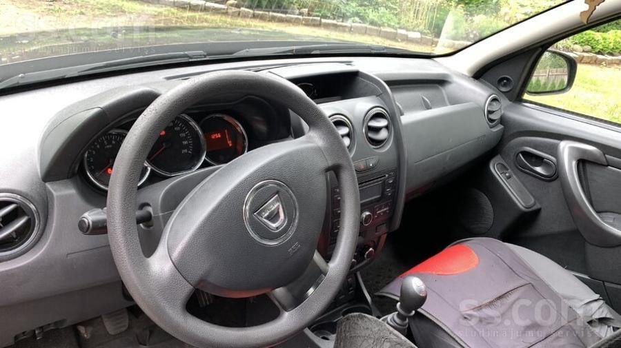 Brown Dacia Duster 2017 in Riga, with an engine capacity of 1.50 L and mileage of 129 thousand km for 6650 €, photo 1 on AUTOMOTO.COM.LV