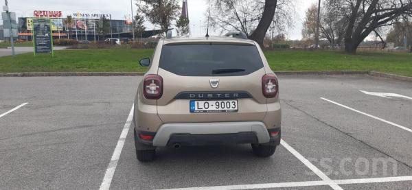Brown Dacia Duster 2018 in Riga, with an engine capacity of 1.60 L and mileage of 76 thousand km for 11000 €, photo 2 on AUTOMOTO.COM.LV