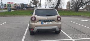 Brown Dacia Duster 2018 in Riga, with an engine capacity of 1.60 L and mileage of 76 thousand km for 11000 €, photo 3 on AUTOMOTO.COM.LV