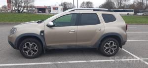 Brown Dacia Duster 2018 in Riga, with an engine capacity of 1.60 L and mileage of 76 thousand km for 11000 €, photo 5 on AUTOMOTO.COM.LV