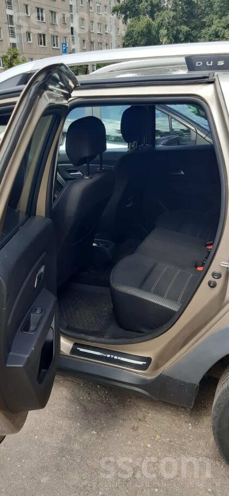 Brown Dacia Duster 2018 in Riga, with an engine capacity of 1.60 L and mileage of 76 thousand km for 11000 €, photo 11 on AUTOMOTO.COM.LV